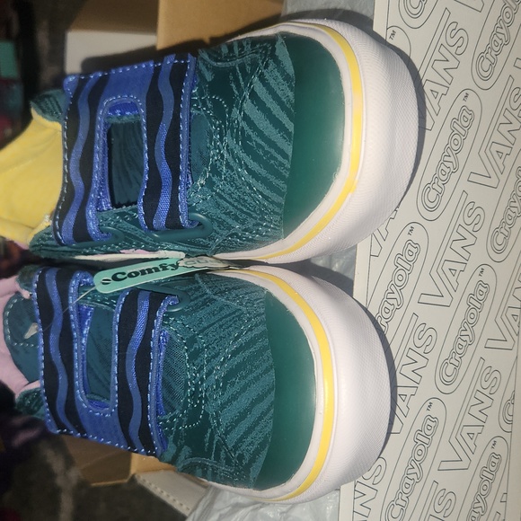 Vans | Shoes | Comfycush Vans Crayola Color Mashup Size | Poshmark